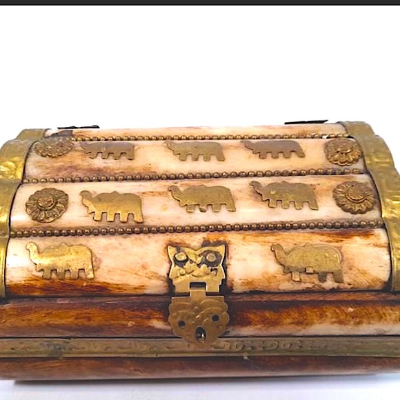 Storage & Organization | Vintage Bone Trinket Box | Poshmark